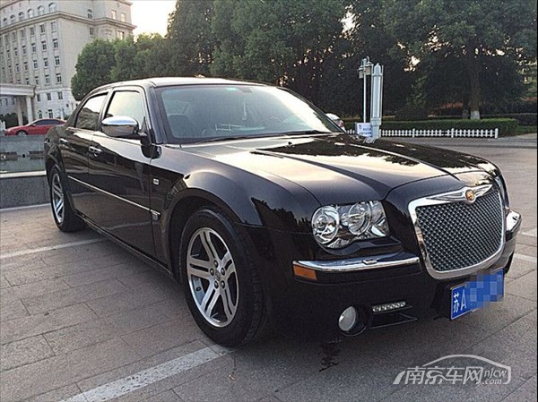 2020款克莱斯勒300c报价,新一代克莱斯300,克莱斯300长宽高_大山谷图库